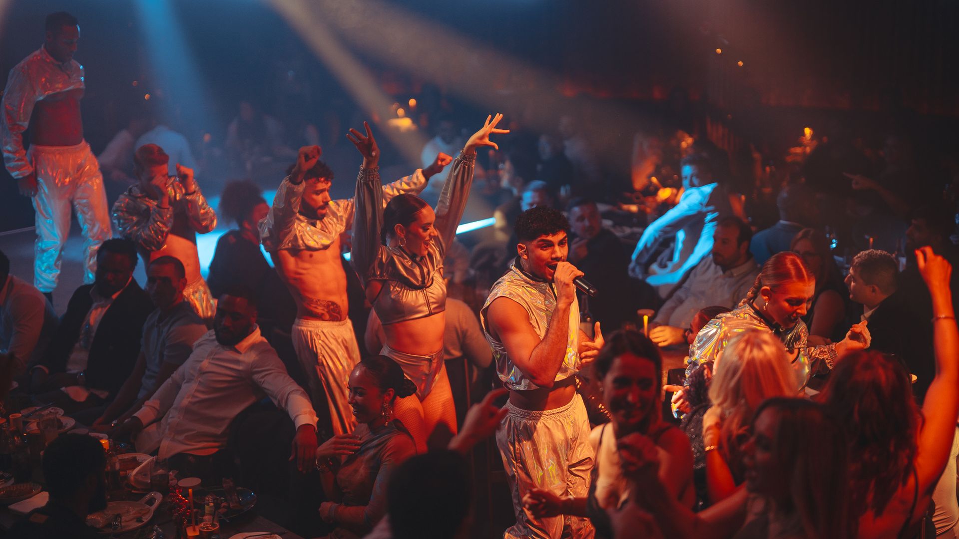 Lío London | What to Expect